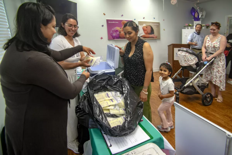 Milk Depot Opens With A Celebration Moms Orange County